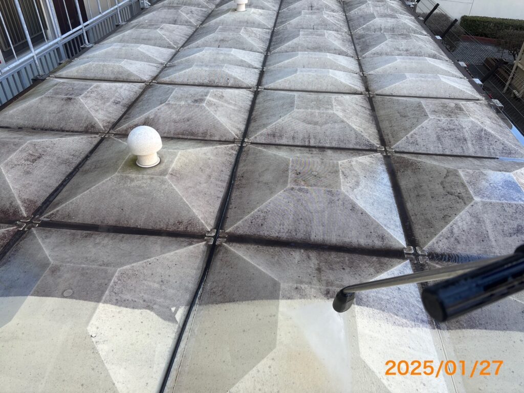 受水槽の外観清掃 フラットルーフの清掃 江東区 - 有限会社 クリマックス